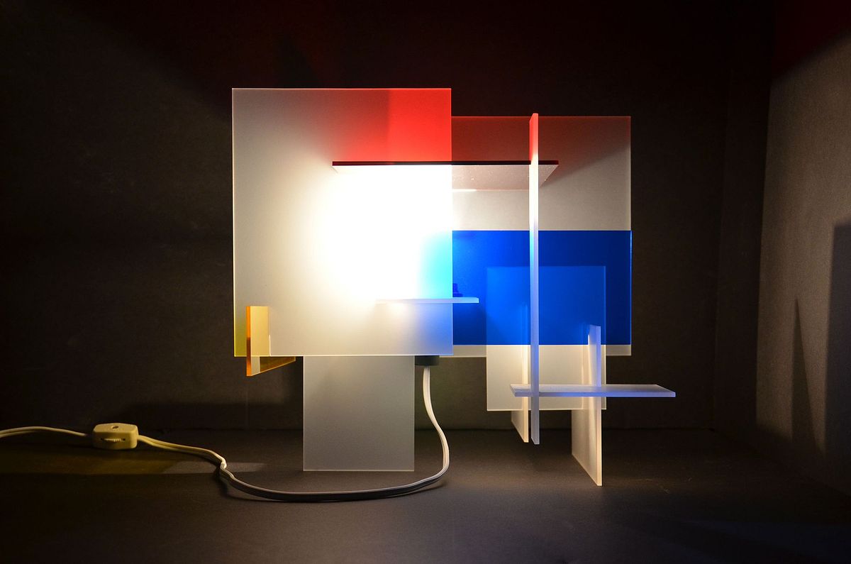DE STIJL TABLE LAMP
